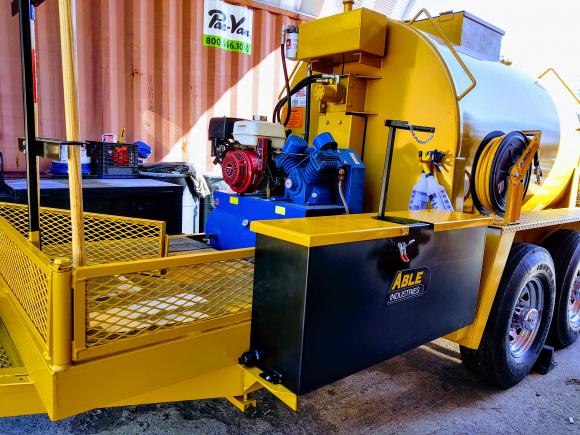 Steel Sealcoating Brush Box - With Lid - Asphalt Kingdom